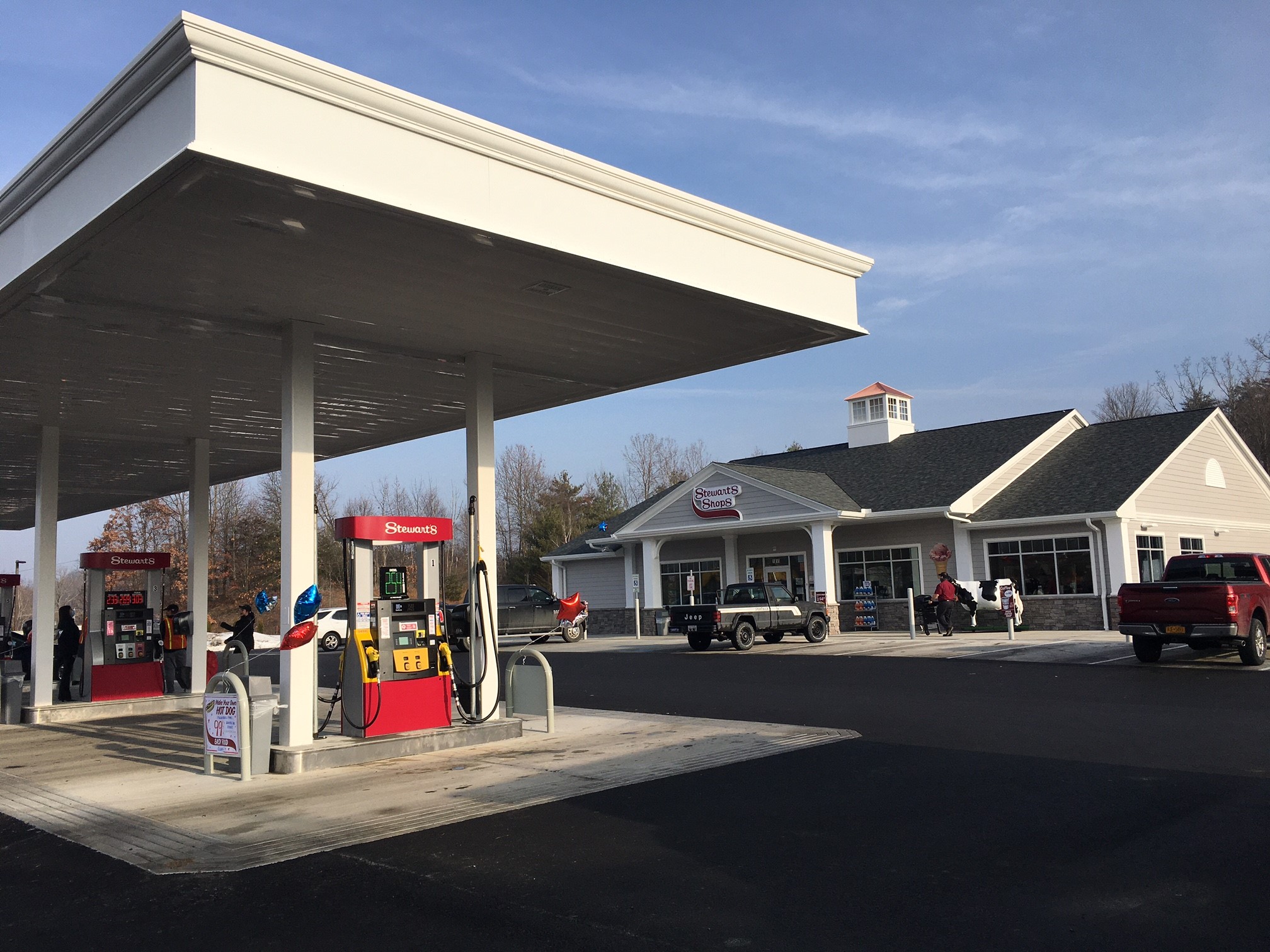 Celebrating New Castleton Shop and Sacandaga Rd. Shops - Stewart's Shops